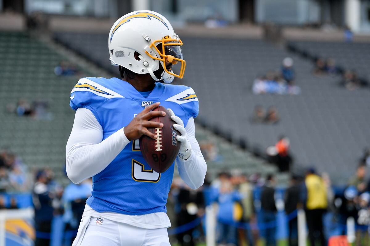 Tyrod Taylor 'Probably' Chargers' Day 1 Starter over Justin Herbert ...