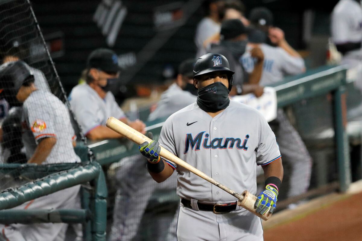 MLB, MLBPA Tighten Mask Regulations, More COVID-19 Safety Policies Amid ...