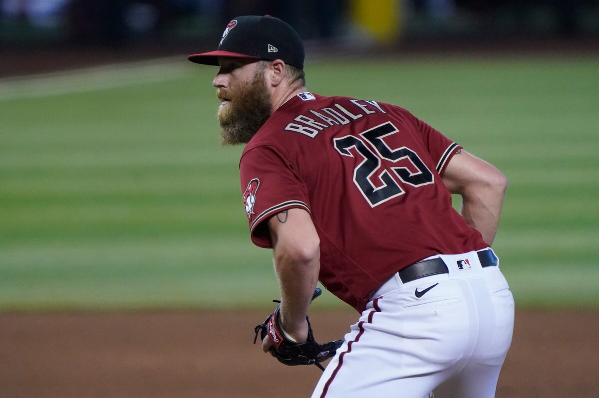 Archie Bradley Traded to Reds from Diamondbacks Before Deadline | News ...