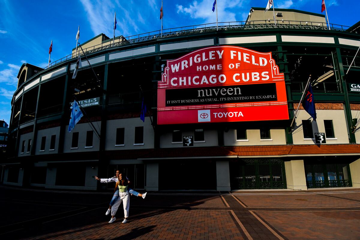 Cubs Planning for Reduced Capacity at Wrigley Field in 2021 Due to ...
