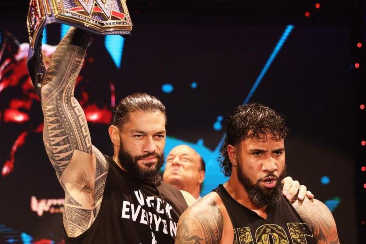 Carmella Attacks Sasha Banks, Rollins and Murphy Unite, More SmackDown ...