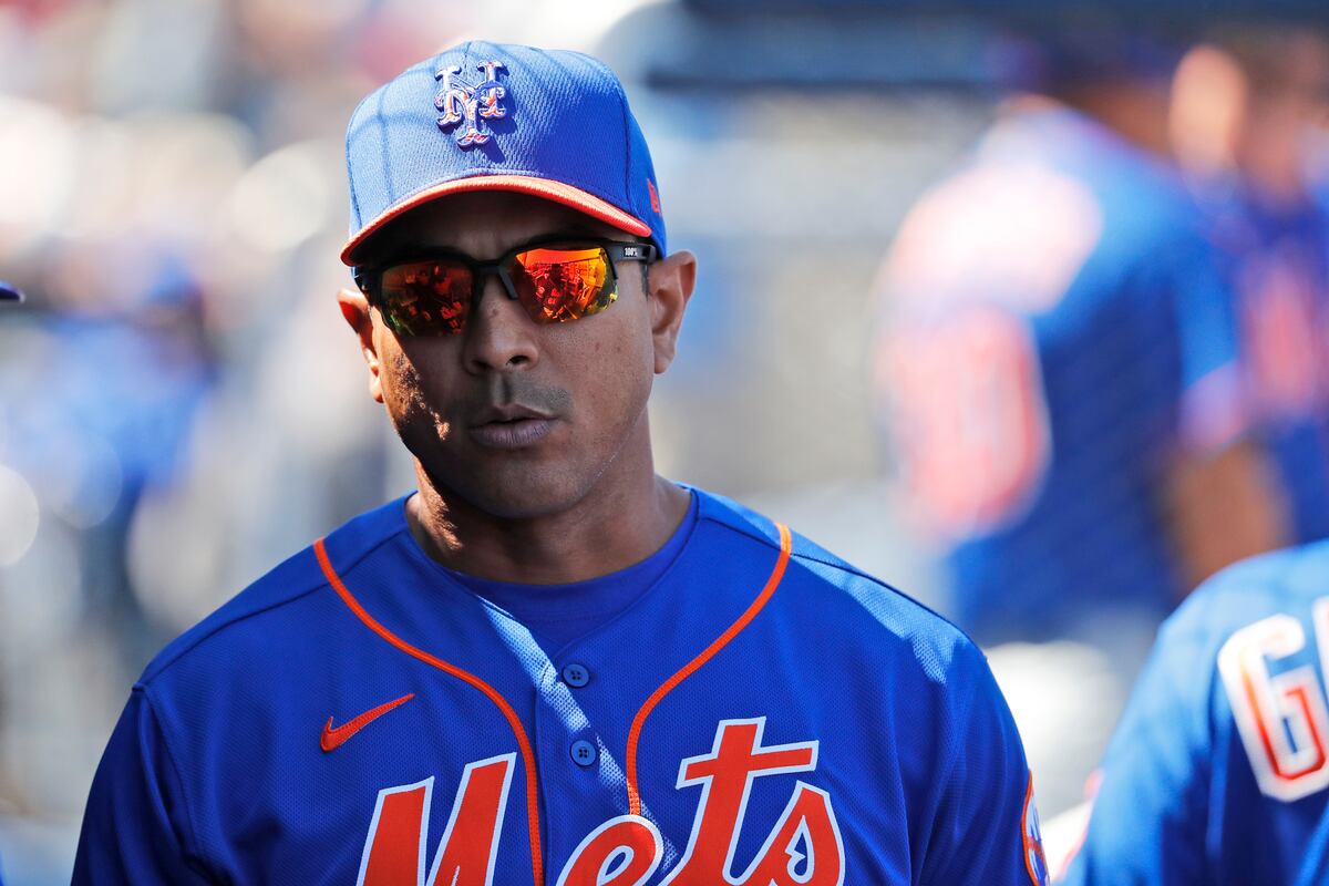 Luis Rojas 'Very Likely' to Return as Mets Manager in 2021, Says Sandy ...