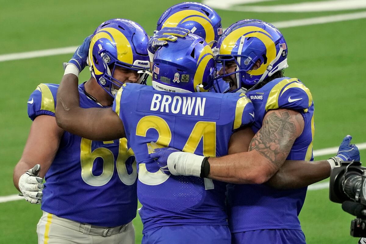 Jared Goff, Rams Win Crucial NFC West Matchup with Russell Wilson ...