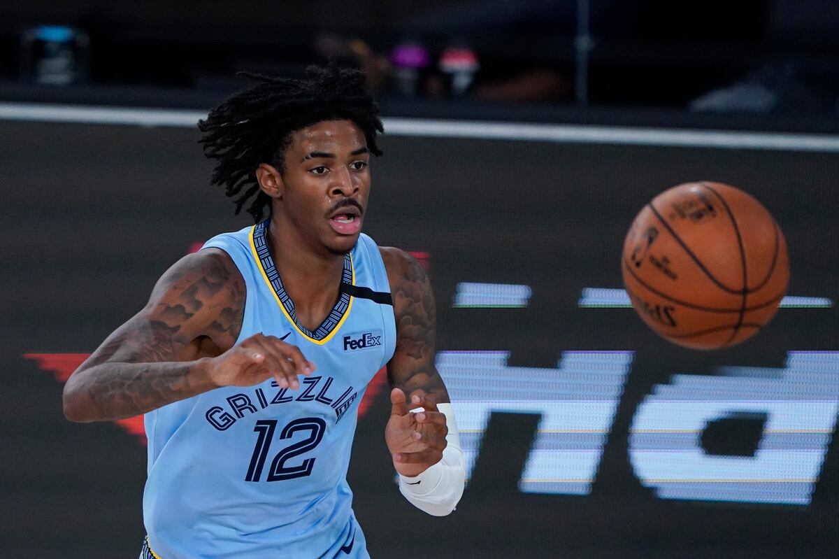 Memphis Zoo Names Giraffe Calf 'Ja Raffe' After Grizzlies Star Ja ...