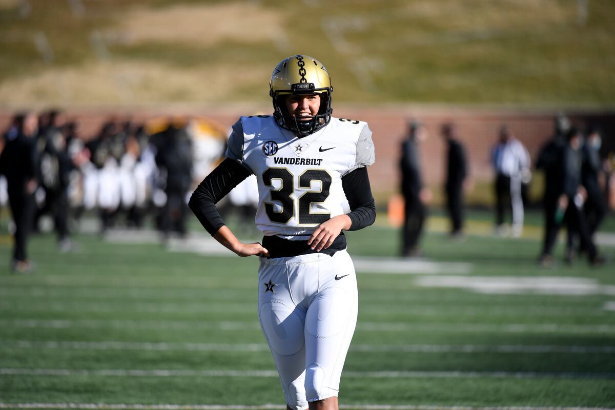 Sarah Fuller Reveals Halftime Speech She Gave During Vanderbilt vs ...