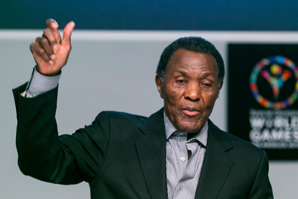 USA Olympic Gold Medalist Rafer Johnson Dies at Age 86 | News, Scores ...