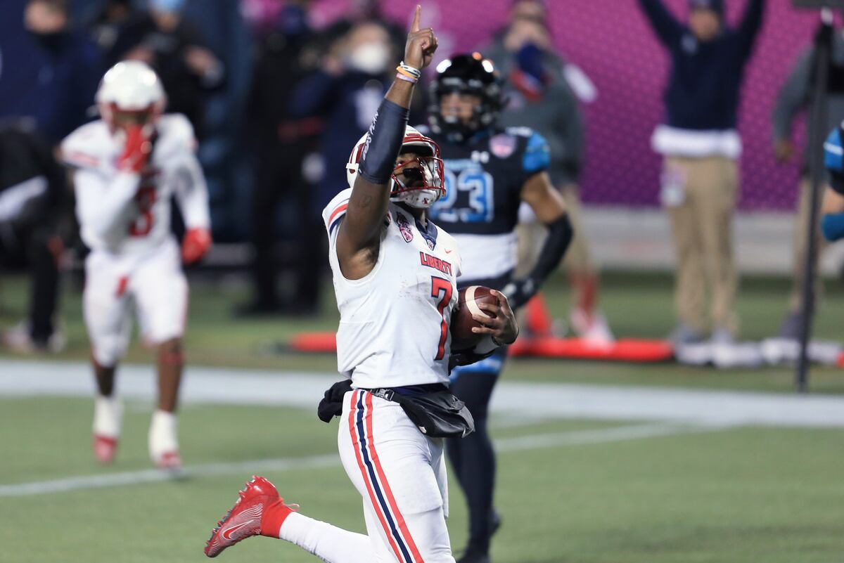 Liberty Stuns No. 12 Coastal Carolina in Cure Bowl Despite Late Goal ...