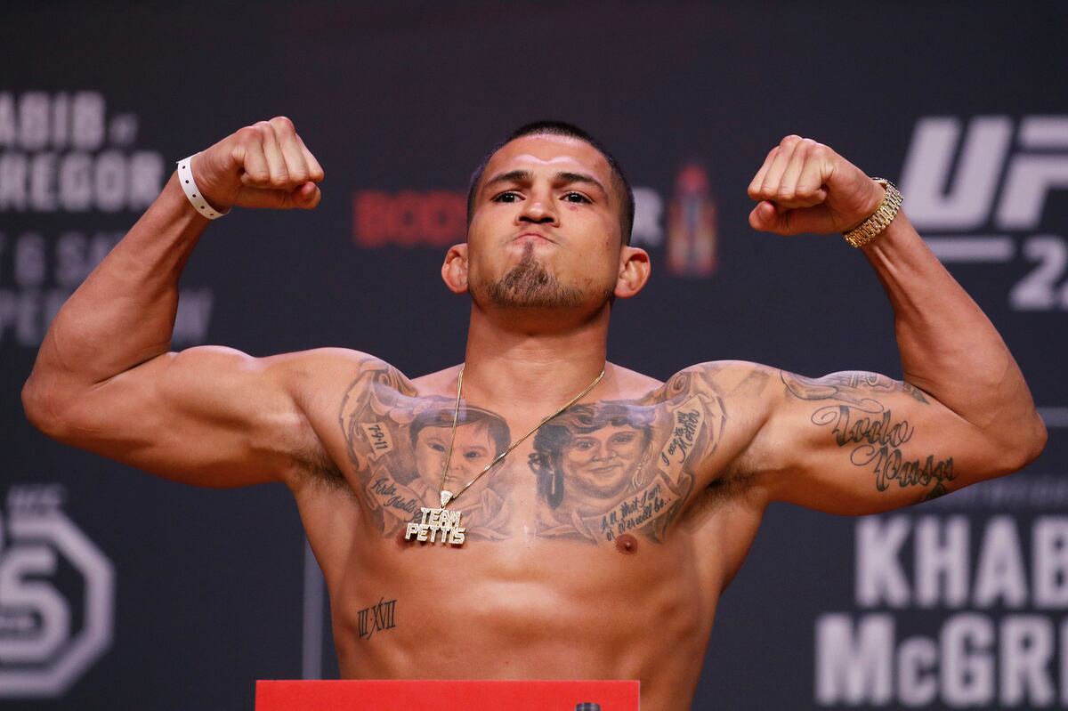 PFL's Anthony Pettis 'Would Love' to Have Boxing Match; Talks Jake Paul ...