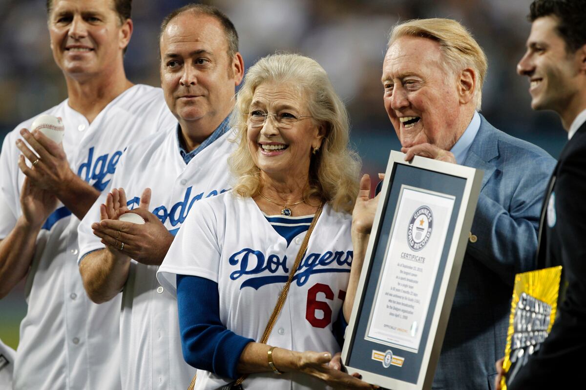 Sandra Scully, Wife of Dodgers Icon Vin, Dies at 76 from ALS ...