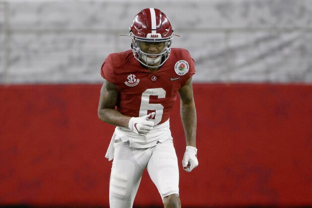 Alabama Professor Shares How DeVonta Smith Helped Fulfill Sideline Dream