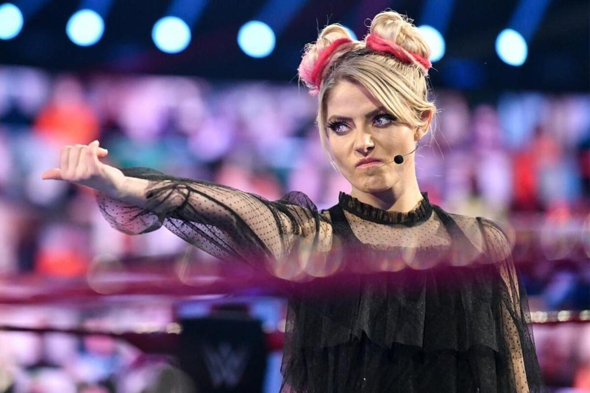 Video: Alexa Bliss Hits Randy Orton with Fireball in Triple H's WWE ...