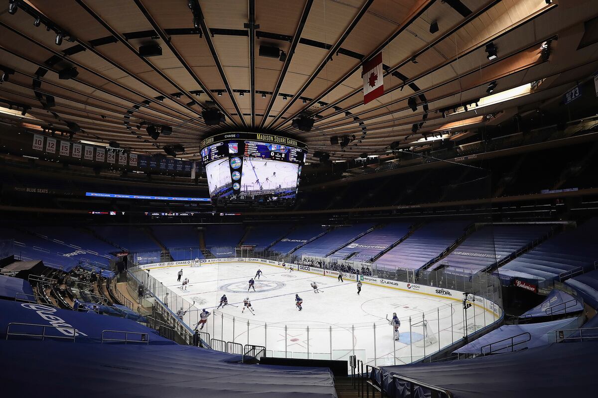 'Boy, This Is Eerie': Behind the Scenes at a Fanless NHL Game | News ...