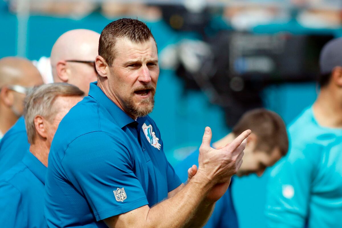 Lions HC Dan Campbell Discusses Team's Identity at Passionate Press ...