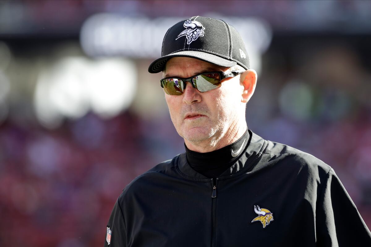 Gary Kubiak Announces Retirement After 1 Season as Vikings Offensive ...