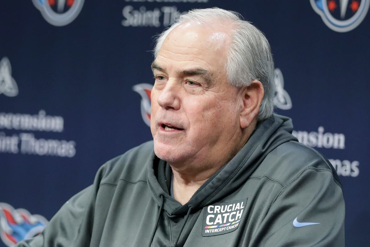 Ex-Titans Coach Dean Pees to Leave Retirement, Join Falcons as DC ...