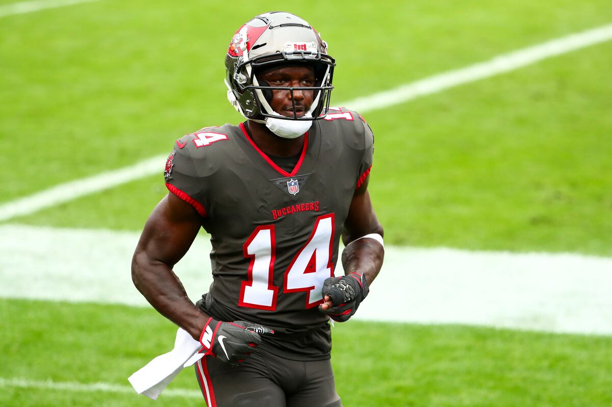 Chris Godwin Rumors: Bucs to Attempt to Sign WR to Long-Term Contract ...