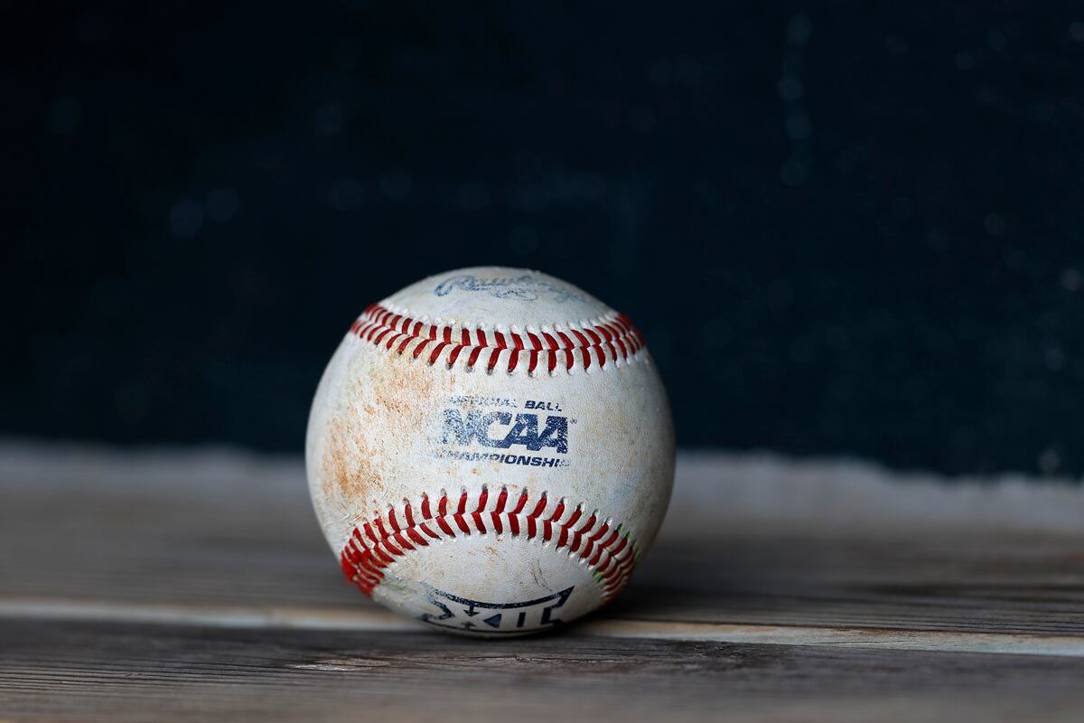 Video: Florida Atlantic Freshman Caleb Pendleton Hits 2 Grand Slams in ...