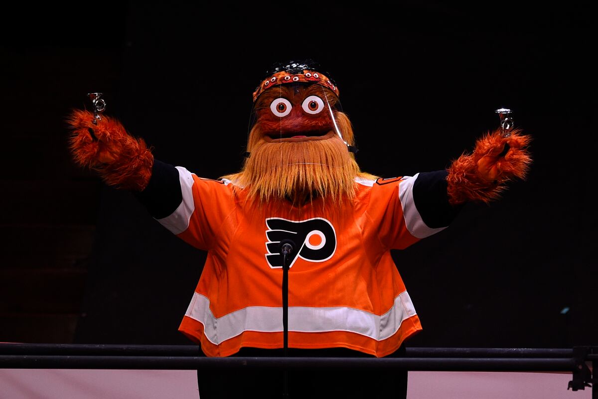 Flyers' Gritty Takes Part in Brianna, Austyn Rowland Wedding During ...