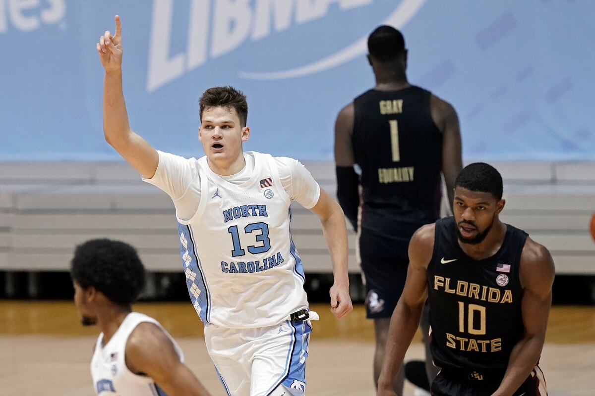 North Carolina Upsets No. 11 Florida State to Give Roy Williams 900th ...