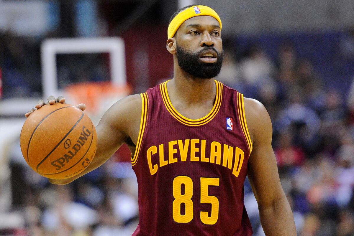 Baron Davis: Dan Gilbert Wouldn't Let Me out of Cavs Contract If I ...