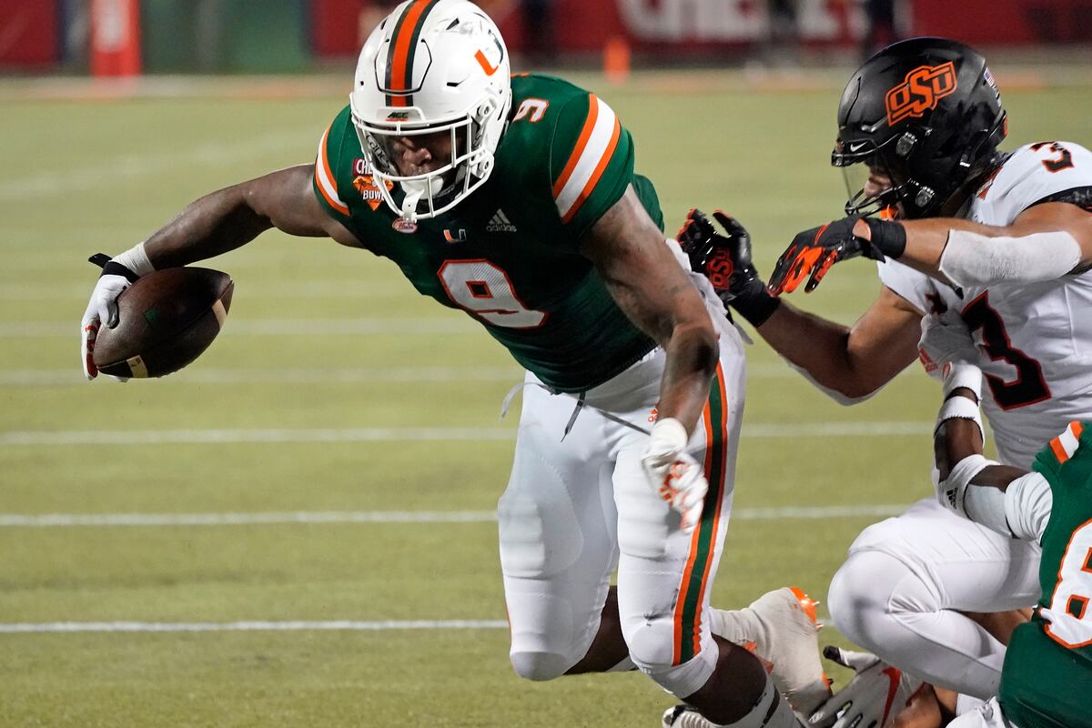 Brevin Jordan Talks NFL Draft, Being Faster Than Kyle Pitts, More in B ...