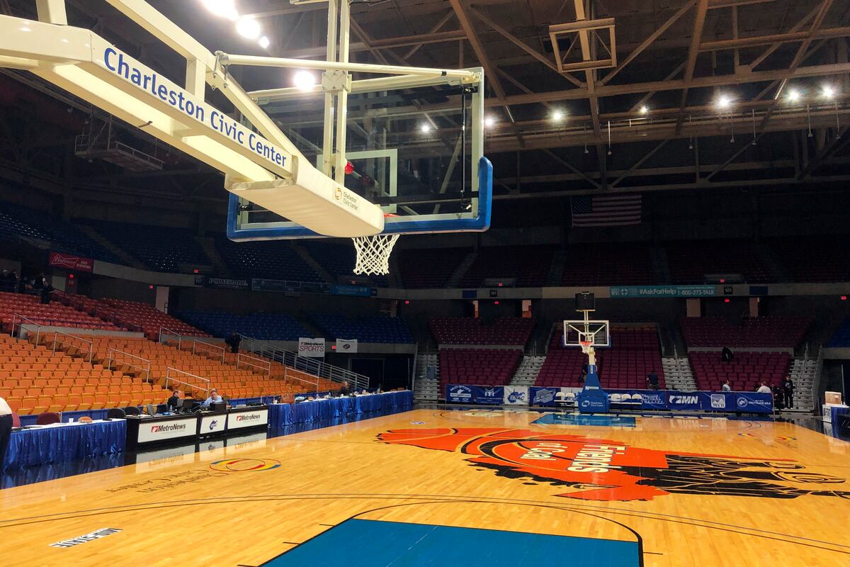 HS Announcer Matt Rowan Uses Racial Slur to Describe Kneeling Players ...