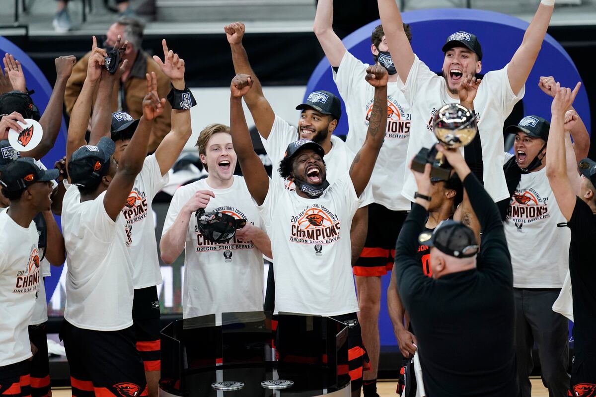 Oregon State Wins 1st Pac-12 Championship with Upset Win over Colorado ...