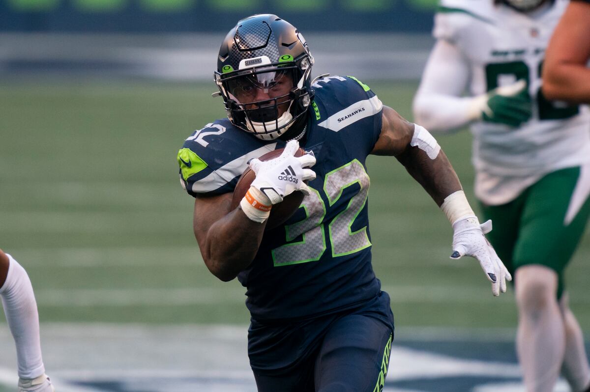 Patriots Rumors: Chris Carson Contacted by NE amid Leonard Fournette ...