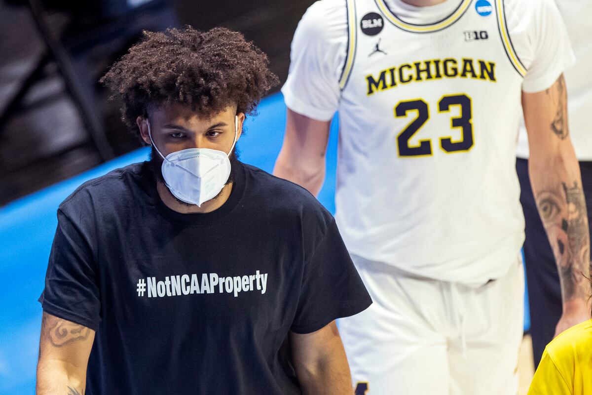 Michigan's Isaiah Livers Wears 'NotNCAAProperty' Shirt at 2021 NCAA ...