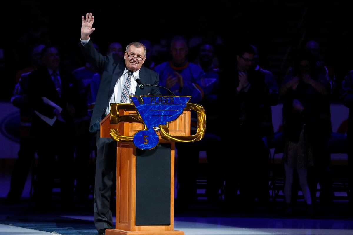 Former Blues Defenseman Bobby Plager Dies After Car Crash at Age 78 ...