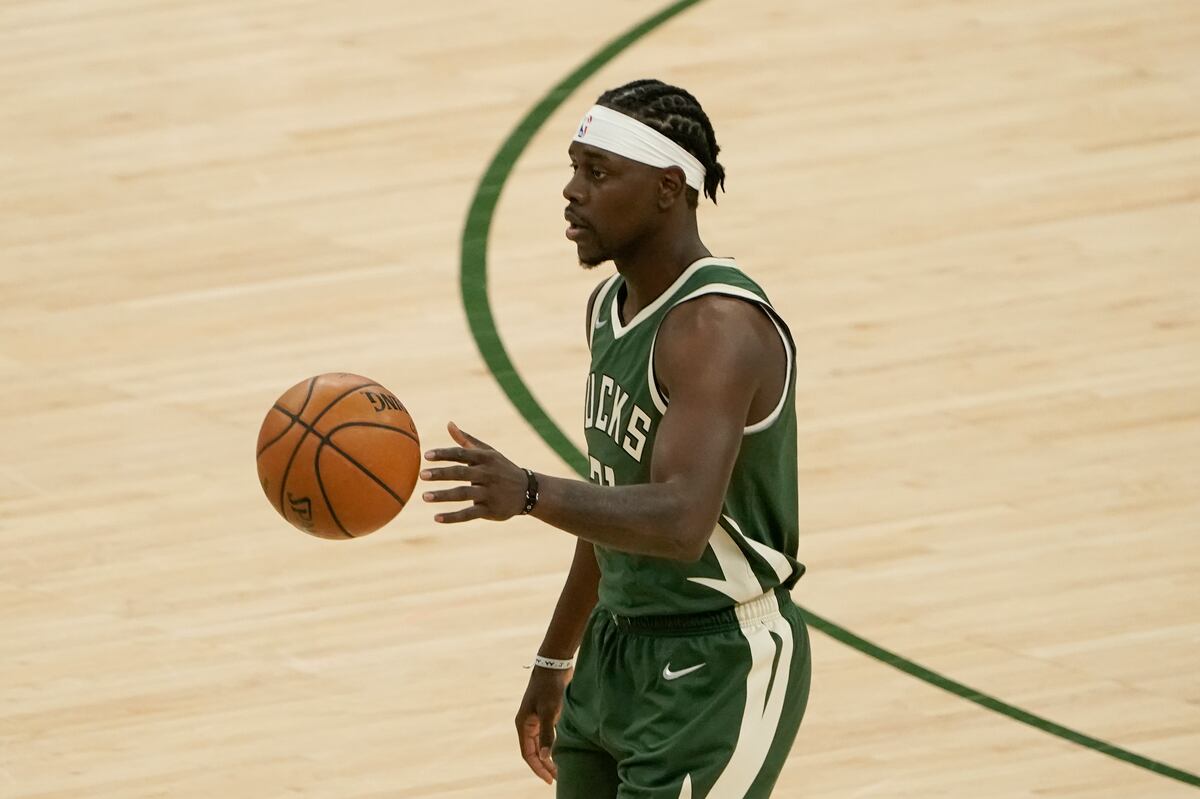 Jrue Holiday, Bucks Agree to 4-Year Contract Extension Worth Up to ...
