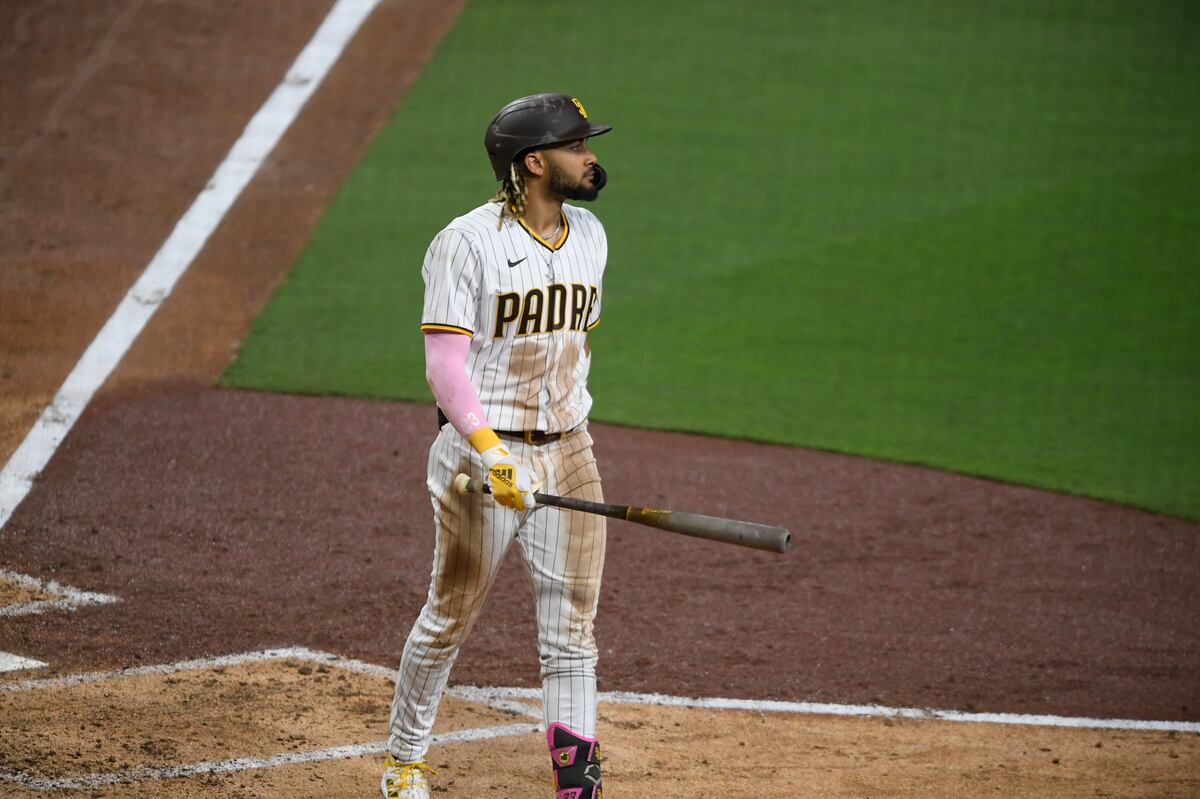 Padres' Fernando Tatis Jr. to Go on 10-Day IL, Avoid Surgery on ...