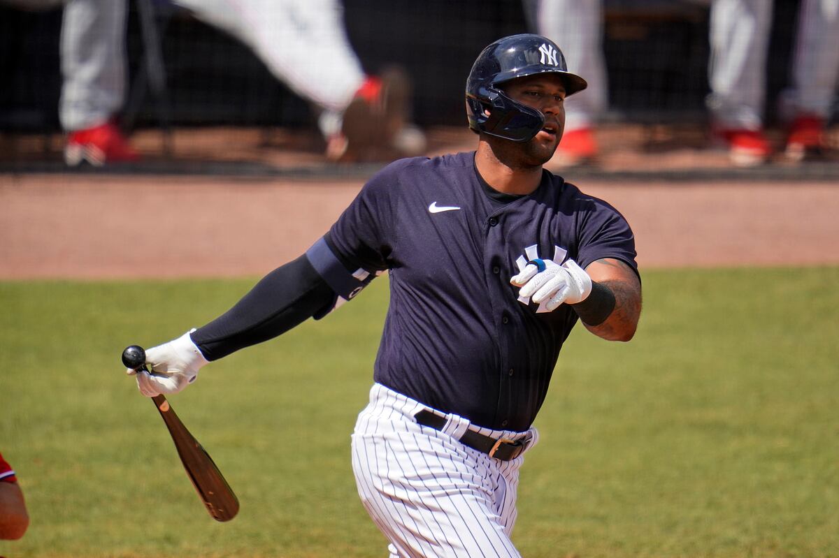 Yankees' Aaron Hicks Out vs. Blue Jays After Police Killing of Daunte ...