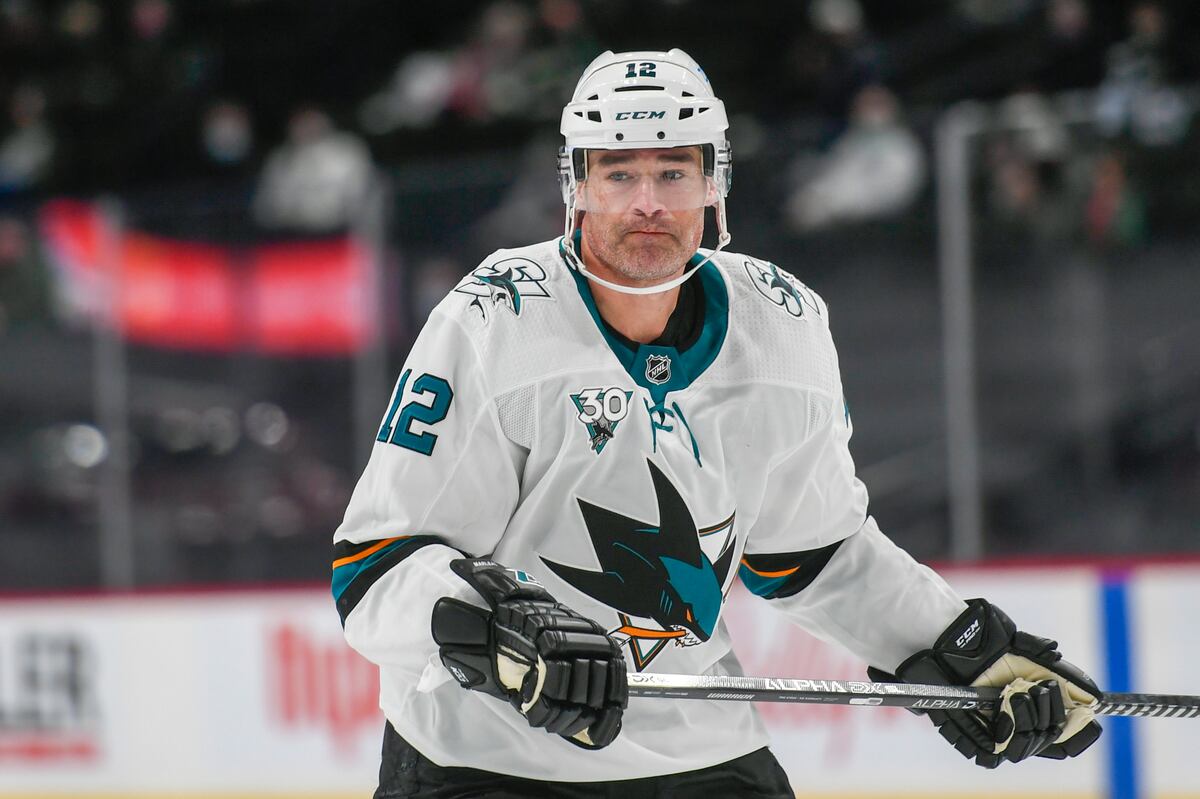 Sharks' Patrick Marleau Passes Gordie Howe for Most Games Played in NHL ...