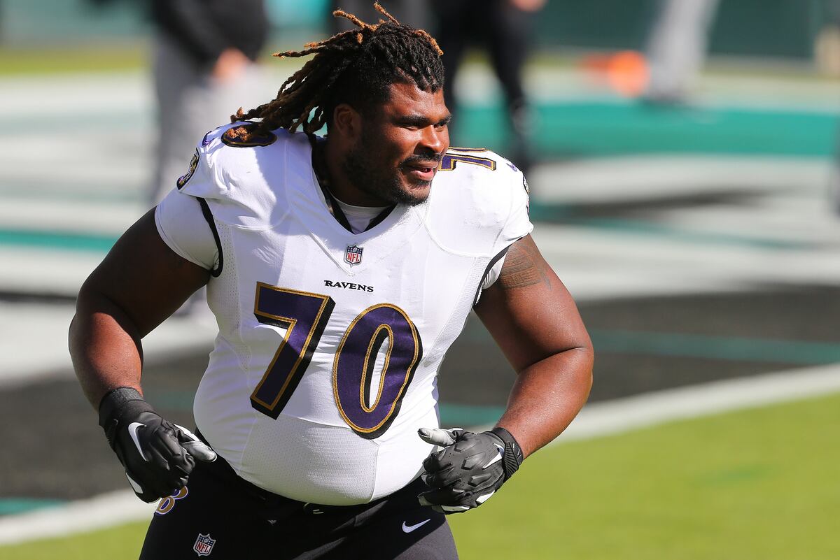 Dolphins Sign Former Ravens OL D.J. Fluker to Contract Ahead of 2021 ...