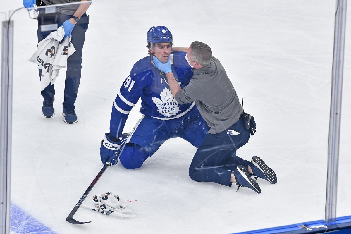 Maple Leafs' John Tavares Out of Hospital After Injury from Being Kneed ...