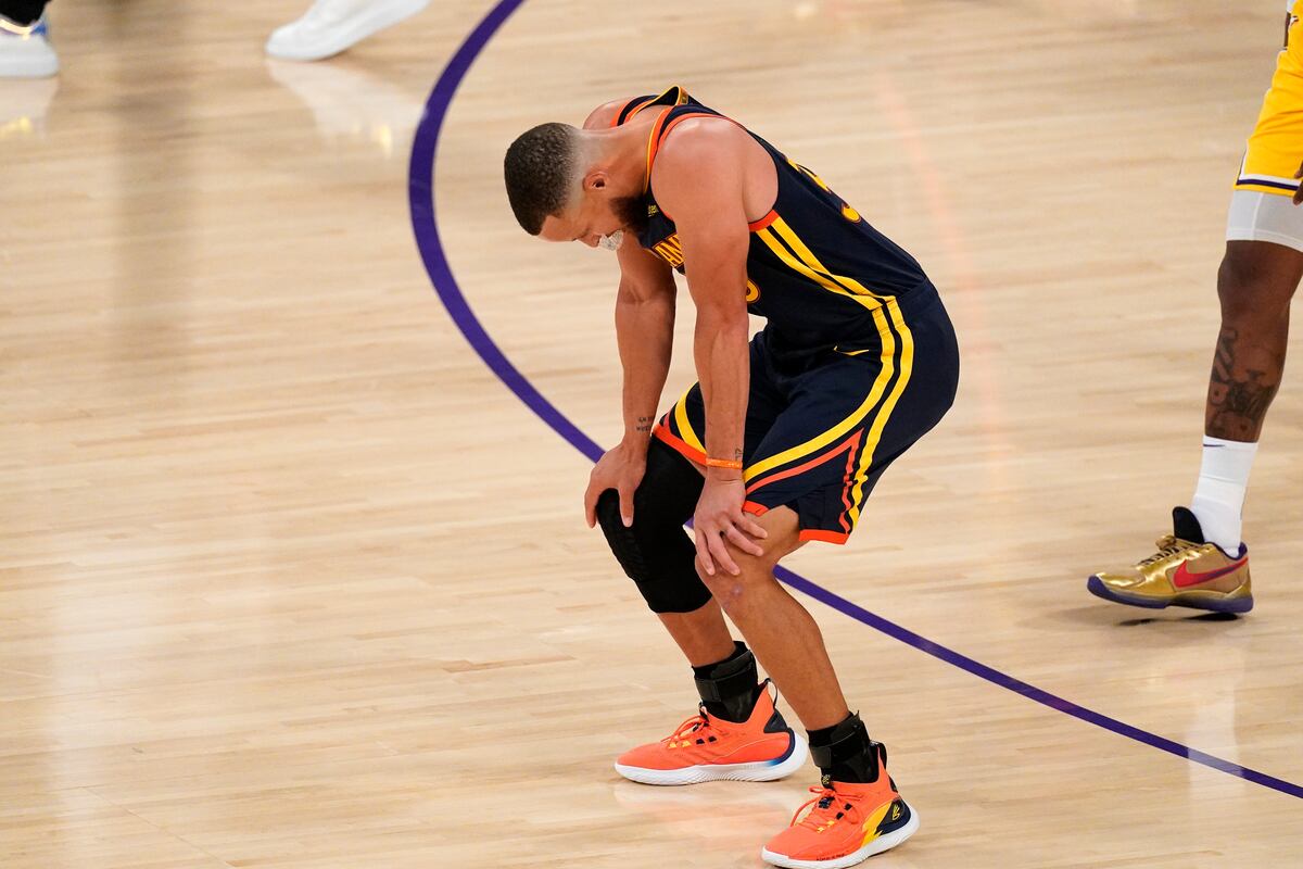 Stephen Curry Had Hairline Fracture from Tailbone Injury, Says Warriors ...