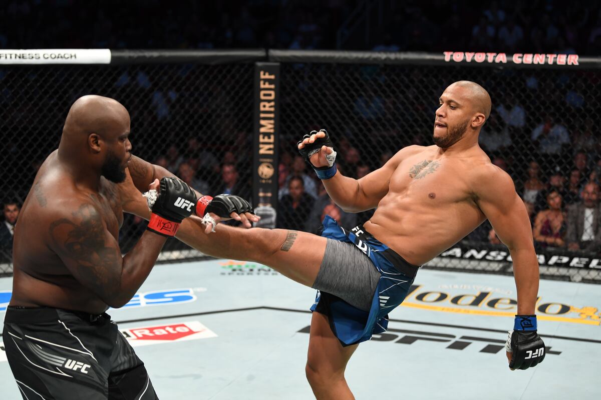 Ciryl Gane Beats Derrick Lewis Via TKO to Win Heavyweight Title at UFC ...