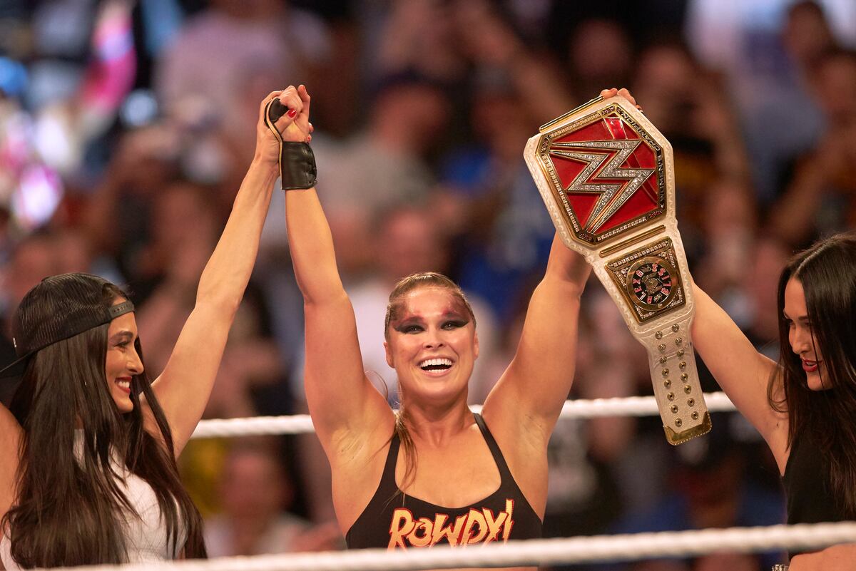 Predictions for Ronda Rousey's Rumored Return at WWE Royal Rumble 2022 ...