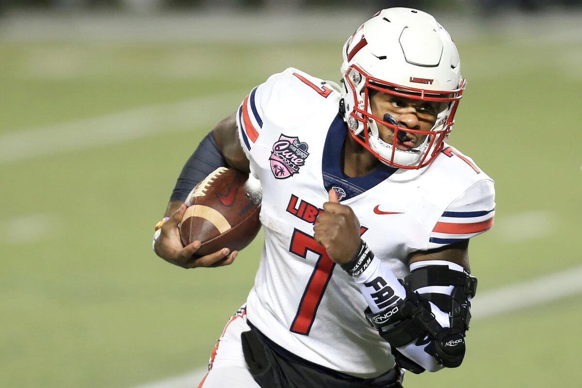 Predicting Landing Spots for Quarterbacks in 2022 NFL Draft's First 2 ...