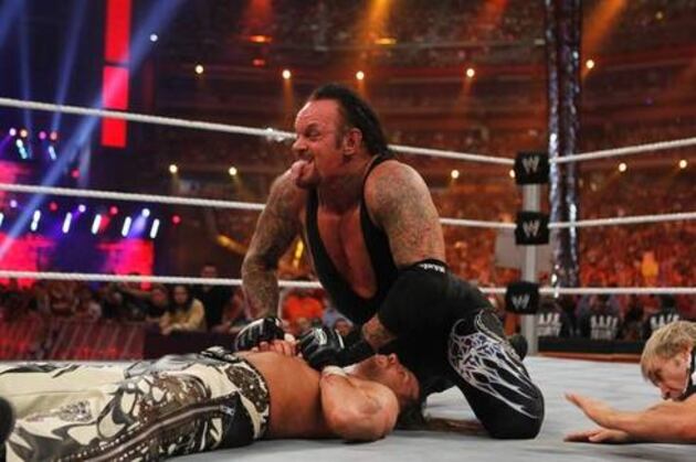 que fue de Mark William Calaway? (el enterrador o undertaker para los ...