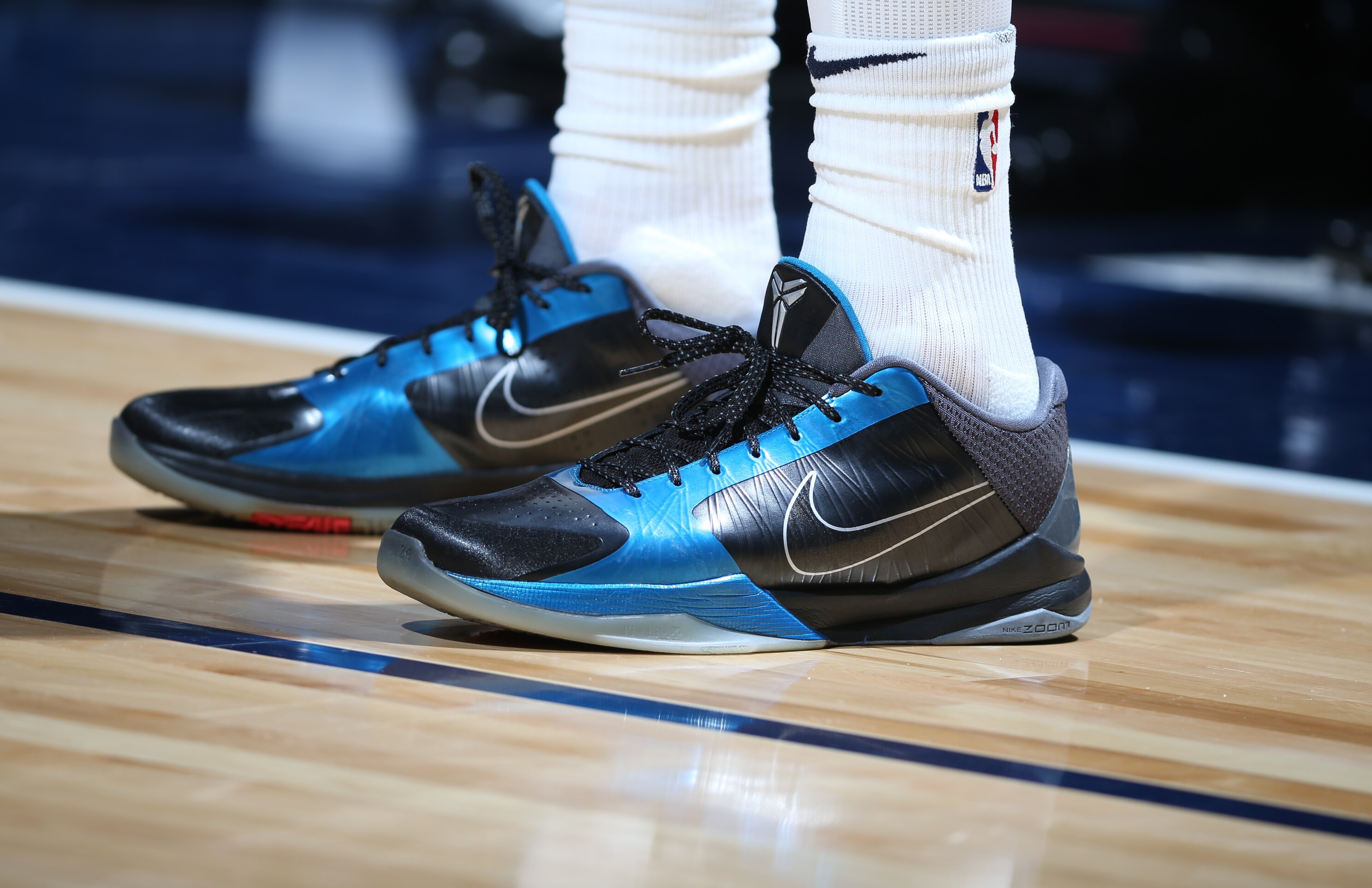 Kobe 7 Dark Knight
