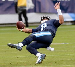 NFL1000: Doug Farrar's Week 17 QB Rankings