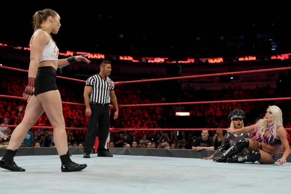 WWE Raw Results: Ronda Rousey Looks Like a Rookie and Top Takeaways ...