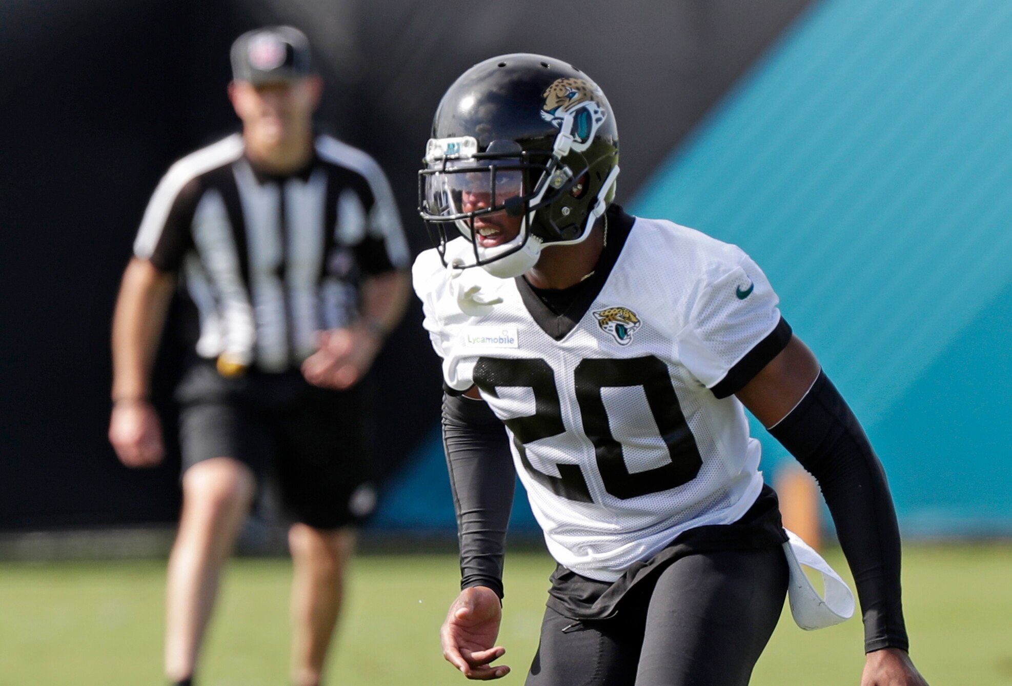 Ranking the Top 10 NFL Players Under 25 Years Old | Bleacher Report ...