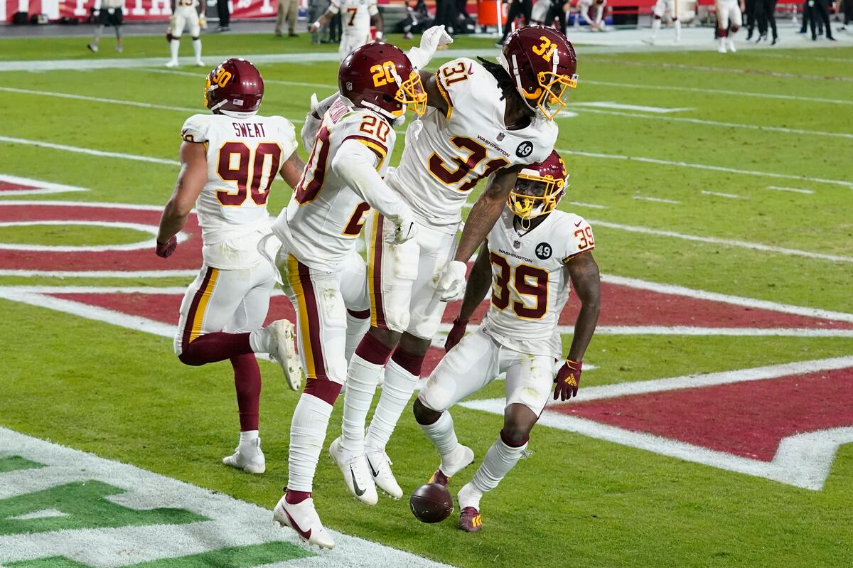 Within and Beyond the Wacky NFC East, the NFL Playoff Picture Is Pure ...