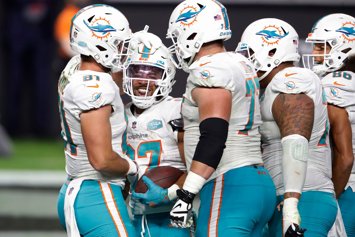 NFL Playoffs 2021: Predictions for AFC, NFC Bracket and Seeds | News ...