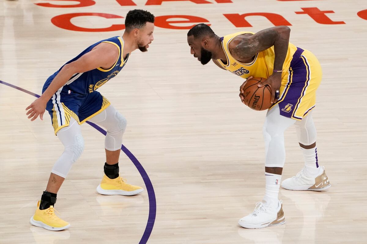 Lakers News: Stephen Curry Praises LeBron, Pressure to Beat Bucks ...