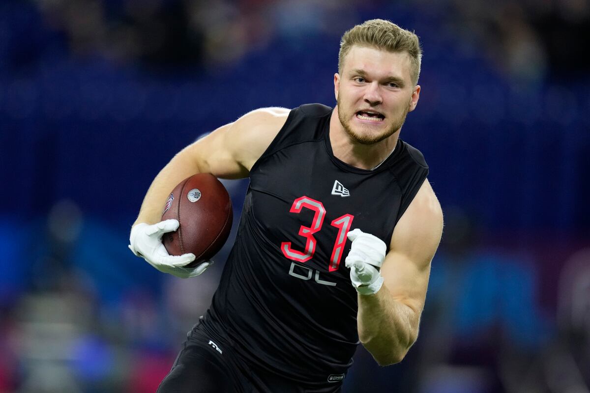 2022 NFL Draft Rumors: Latest Buzz on Aidan Hutchinson, Charles Cross ...